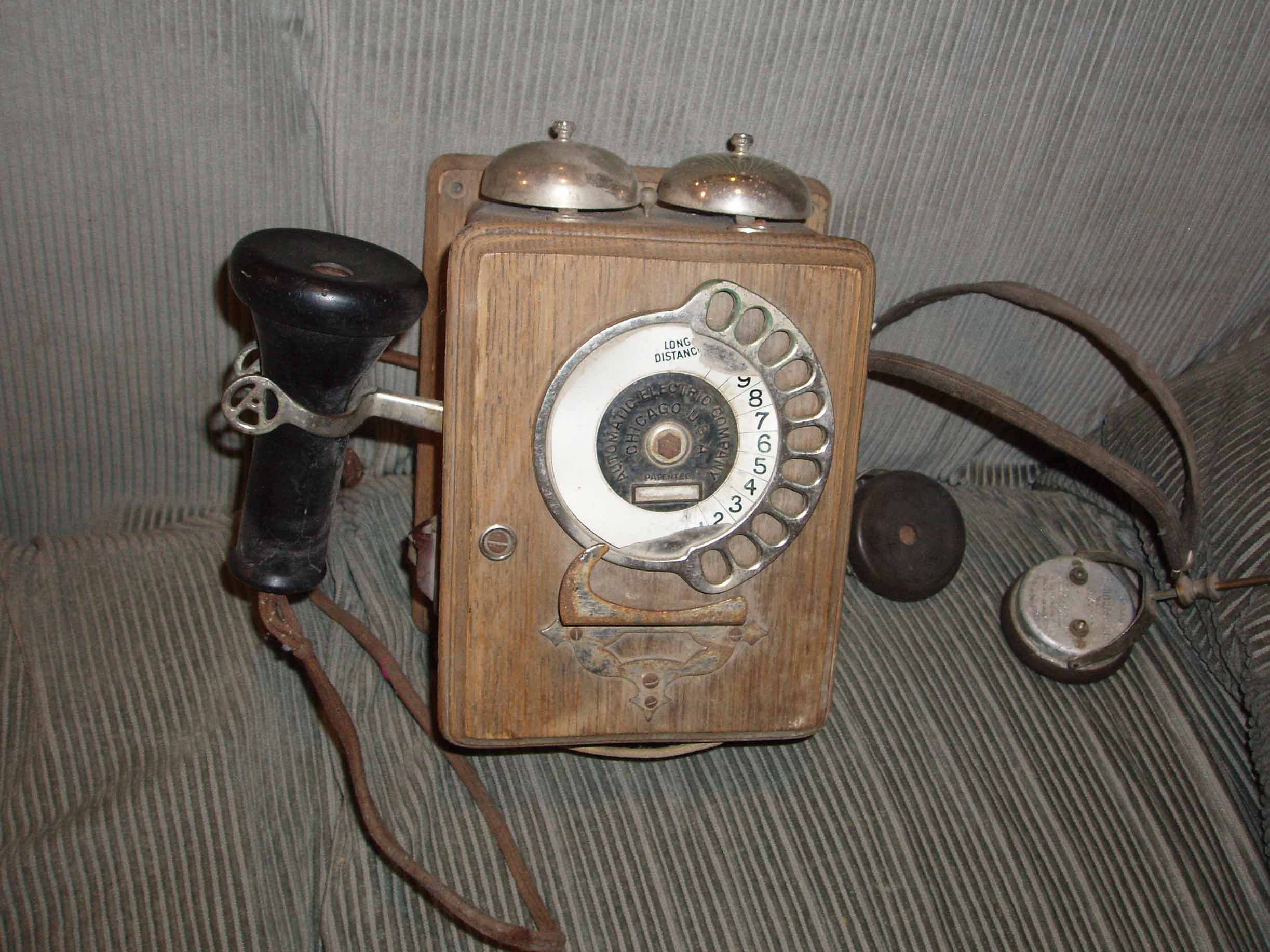 Treasure Chest Thursday-Old Phones – Luxegen Genealogy and Family History